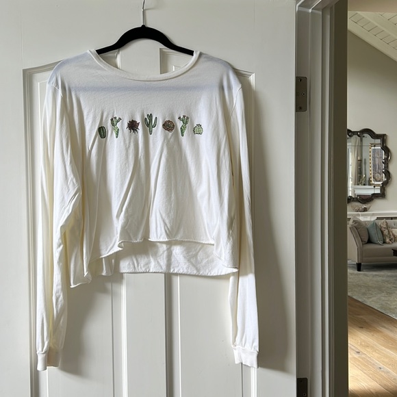 Full Tilt | Tops | Desert Cacti White Long Sleeve Tee | Poshmark
